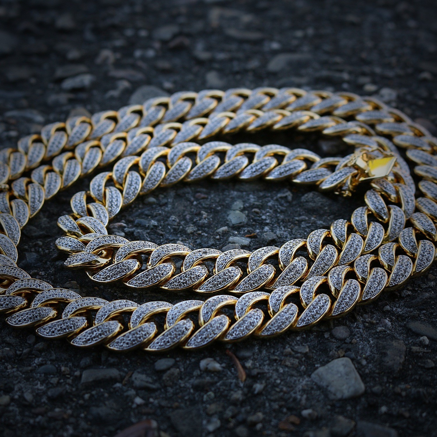 18k Gold And Rhodium Plated Lab Simulated Diamond Cuban Link Chain