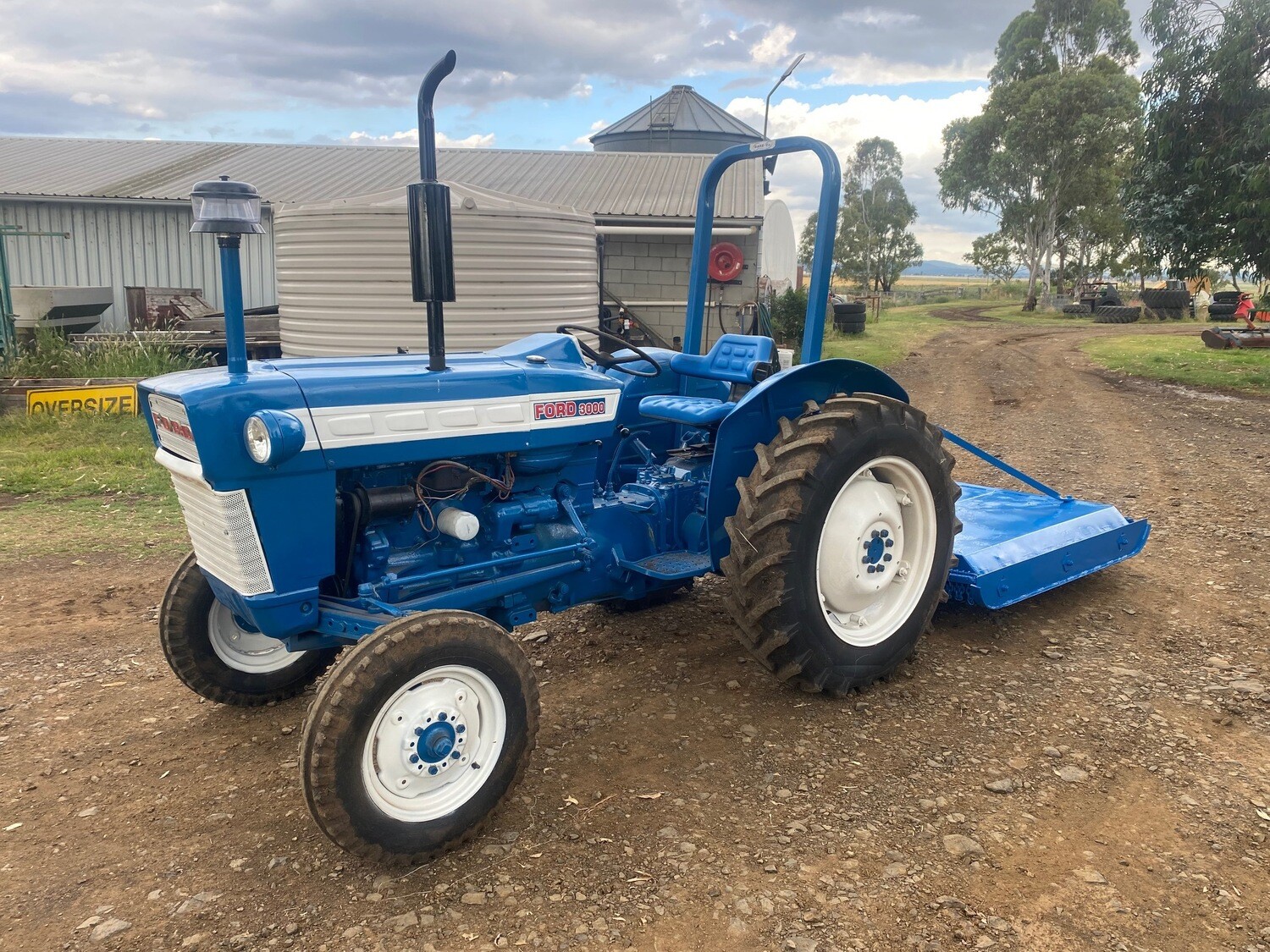 Ford 3000 & Howard slasher combo