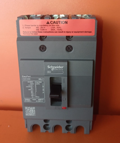 Interruptor Trifasico Fijo 60A EZC Easypact schneider