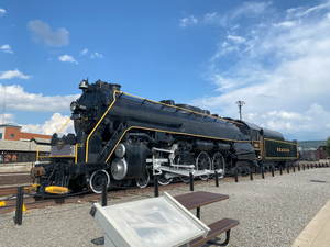 IHC Premier M628 Reading 4-8-2 Mountain Locomotive #2124 HO Scale