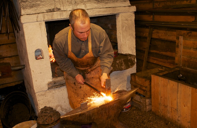 Swedish Steel: Blacksmith's Ultra-Custom Knives | GearJunkie