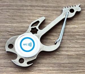 NFC Chip In Keychain 'Biner | GearJunkie