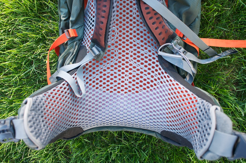Osprey 'Anti-Gravity': Opsrey Atmos AG Backpack Review | GearJunkie