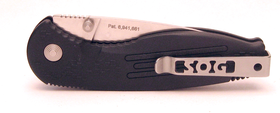 SOG Mini Aegis: Quality Knife Off 'Big Box' Shelf | GearJunkie