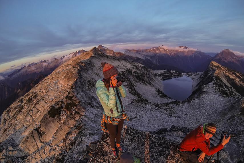 How To: Use 'Selfie Stick' Without Looking Like Idiot