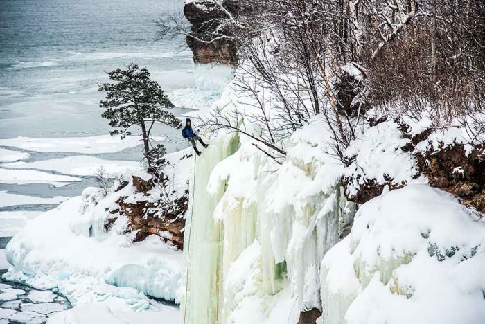Frozen Falls, Crashing Waves: 'Michigan Ice Film' Reveals Lake Superior ...