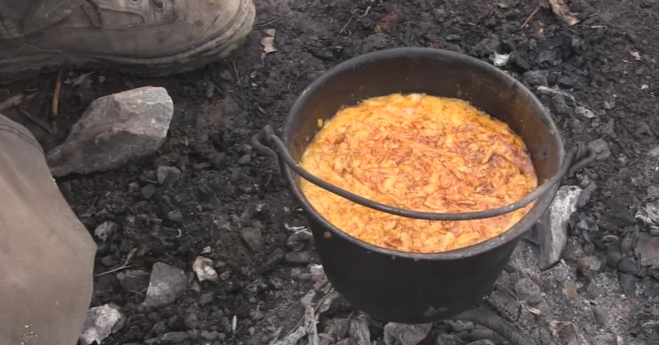 Campfire Breakfast With Survival Expert Dave Canterbury | GearJunkie