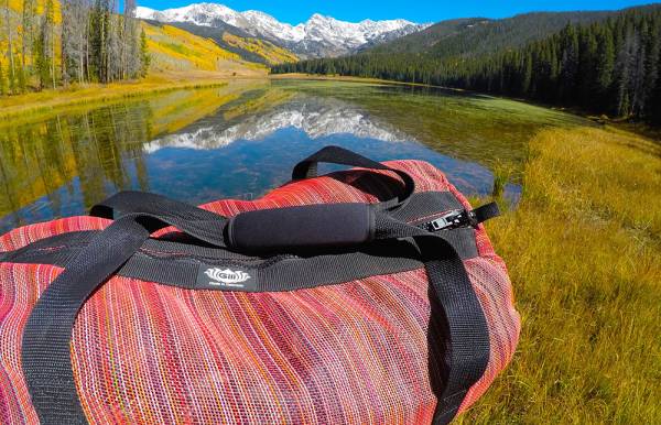 Put Your Wet Gear In A 'Gili' Bag And Let It Breathe | GearJunkie