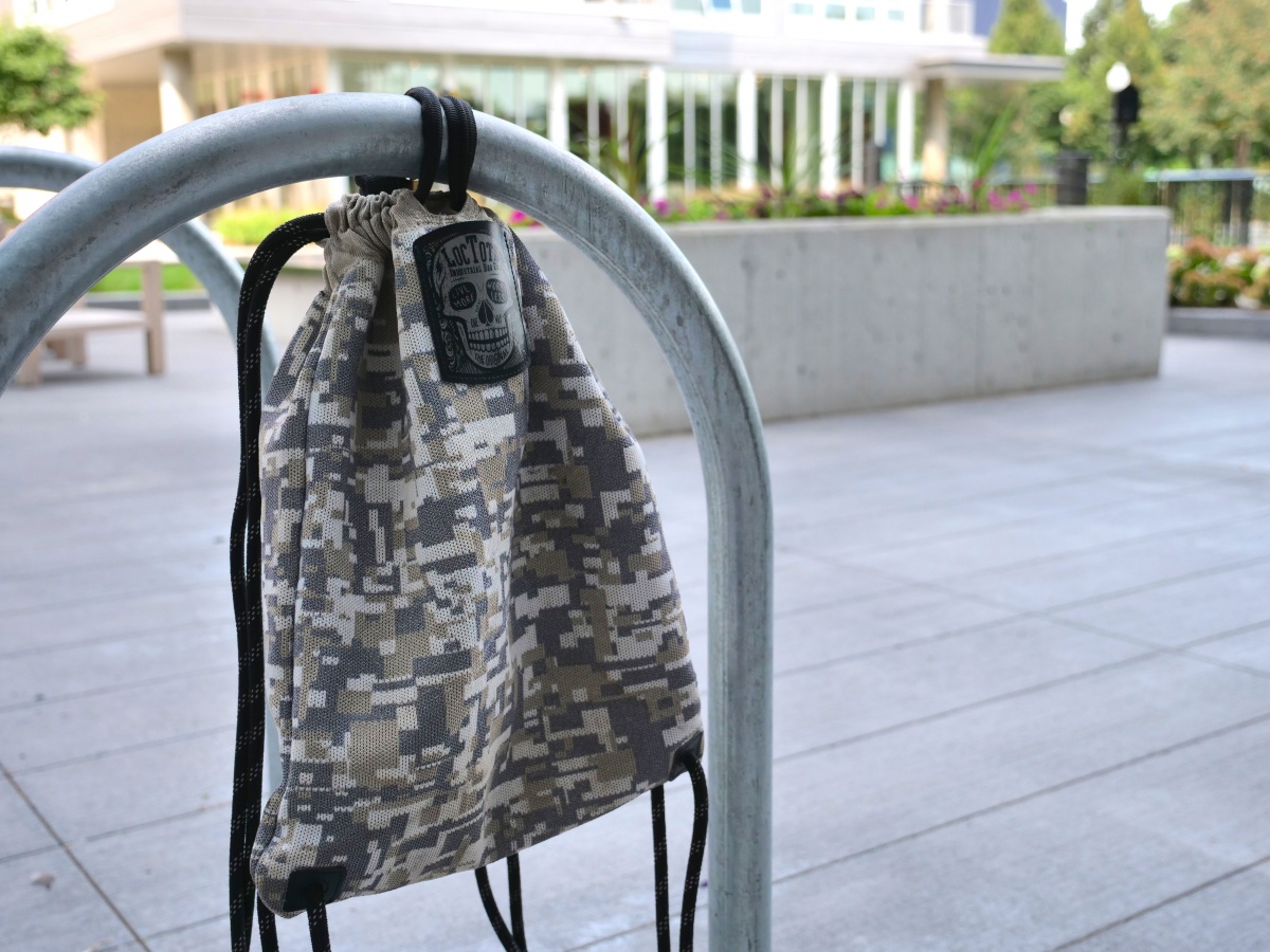 Simple Security: Drawstring 'Flak Sack' Review | GearJunkie