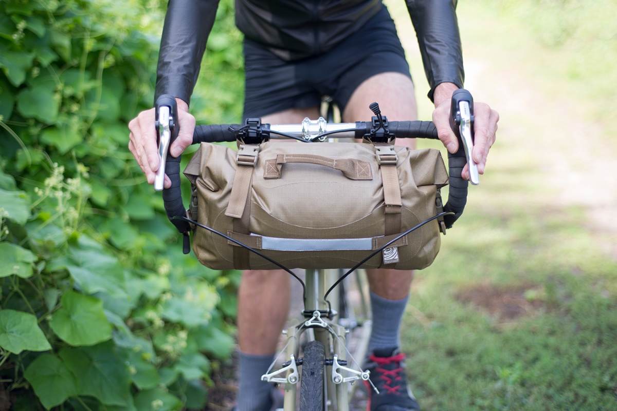 Zipperless Zipper: Waterproof 'Dry Lock' Handlebar Pack Review | GearJunkie