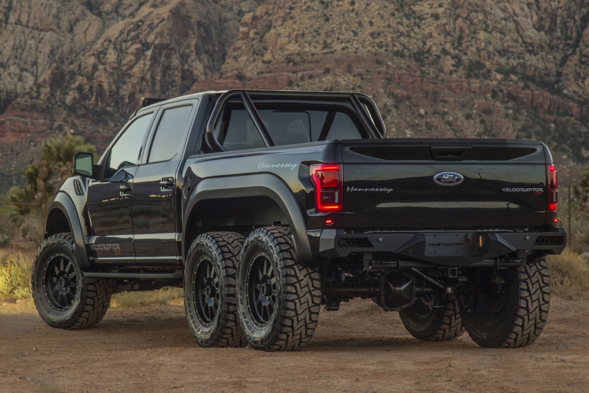6x6 Ford Truck Is 'Aggression on Wheels' | GearJunkie