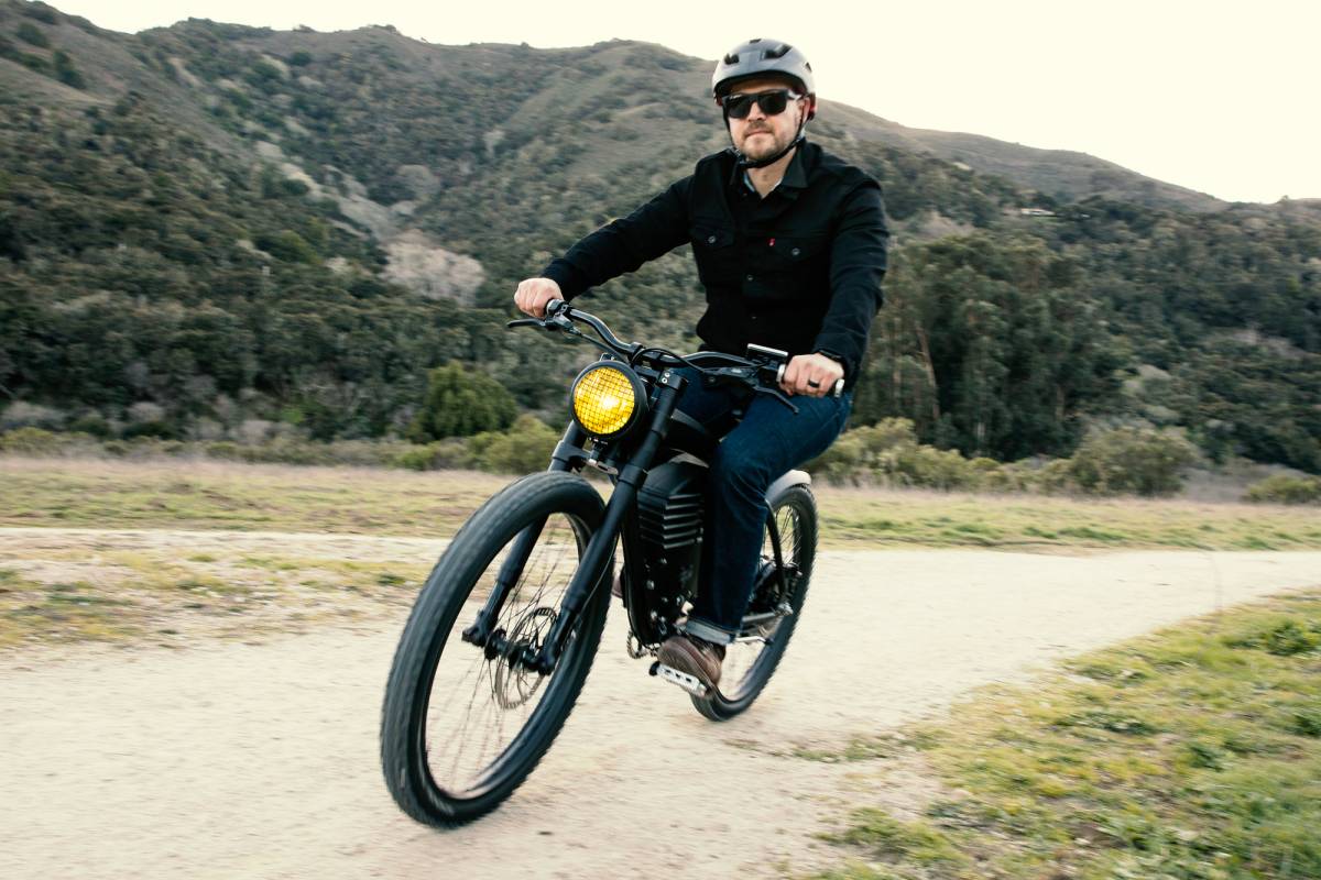 This Badass 'Vintage' E-Bike Goes Almost 40 MPH | GearJunkie
