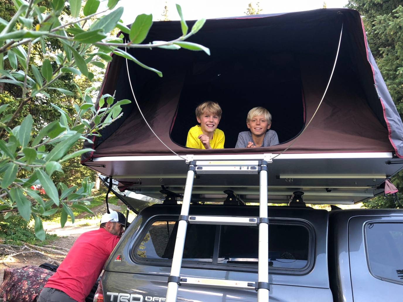 iKamper Skycamp Review: Sleep on the Roof With a Family of 4 | GearJunkie