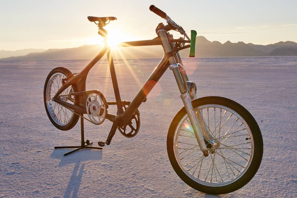 184 MPH on a Bicycle! Woman Sets New Speed Record | GearJunkie