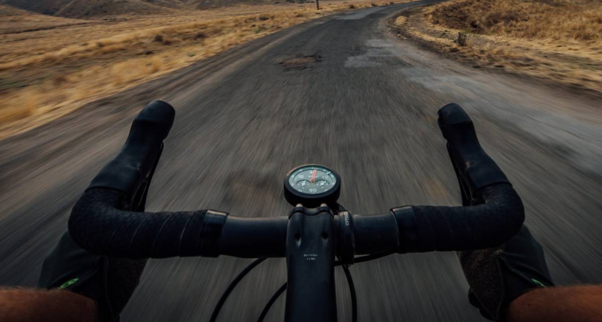 The 'Omata One' Is a Retro Speedometer for Your Bike: Review | GearJunkie