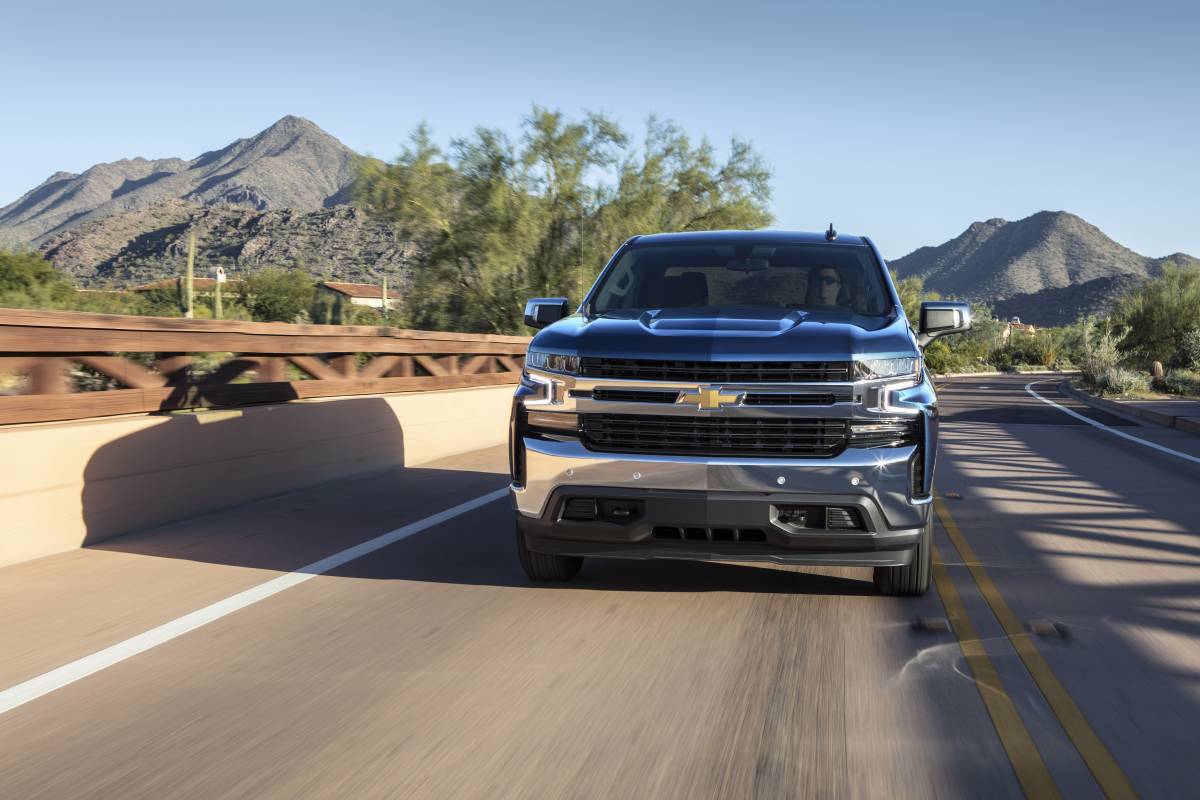 Small Engine, Big Truck: 2019 Silverado 4-Cylinder Turbo Review ...