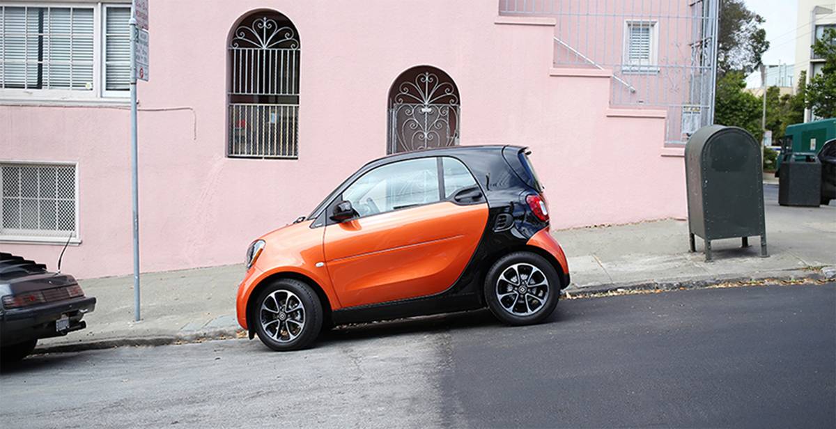 Death of the Smart Car: Mercedes Will Halt Sales of the Tiny Auto ...