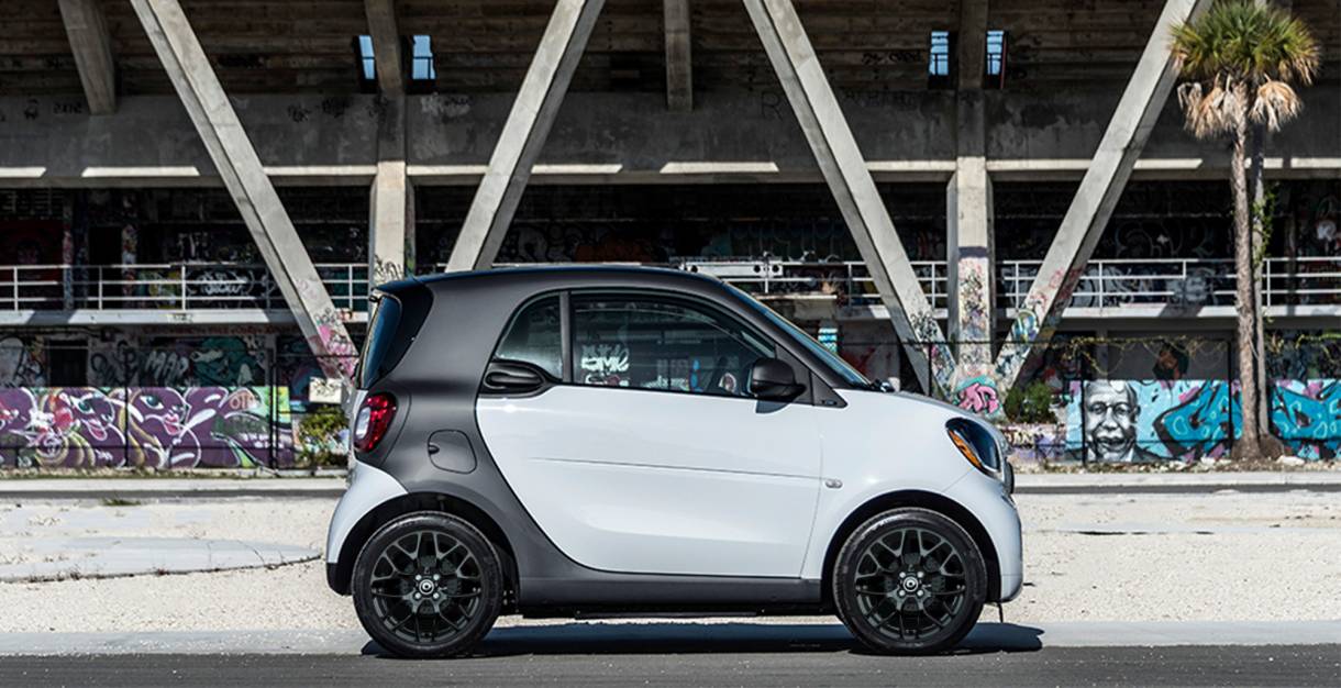 Death of the Smart Car: Mercedes Will Halt Sales of the Tiny Auto ...