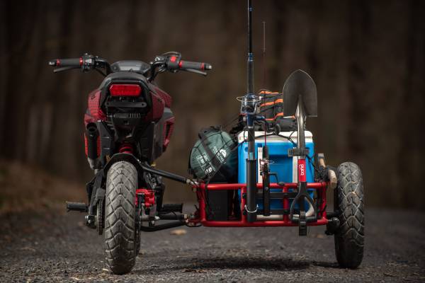Tiny 'Grom Utility Sidecar' Looks Fun as Hell | GearJunkie