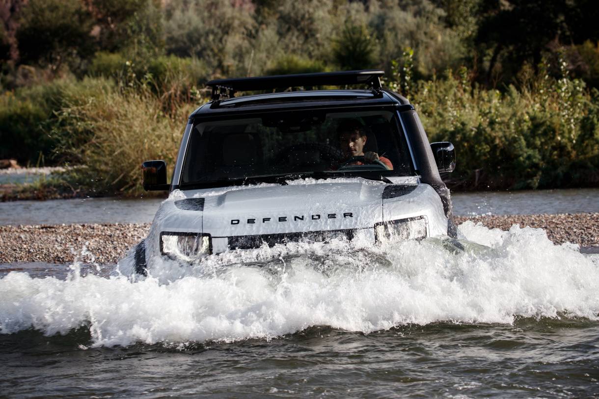Don’t Hate: The 2020 Land Rover Defender Is an Adventure Machine ...