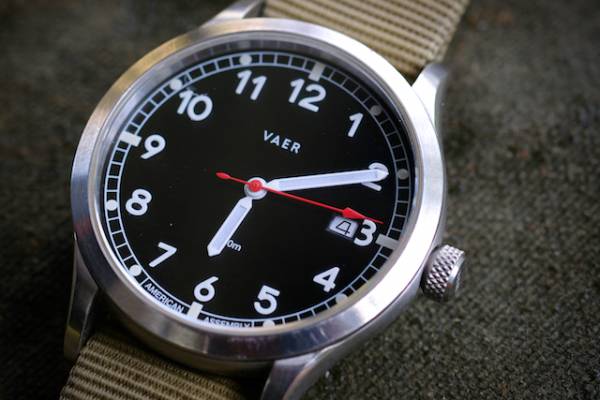 Logging Time With Vaer’s American-Assembled Heritage Dark Watch ...