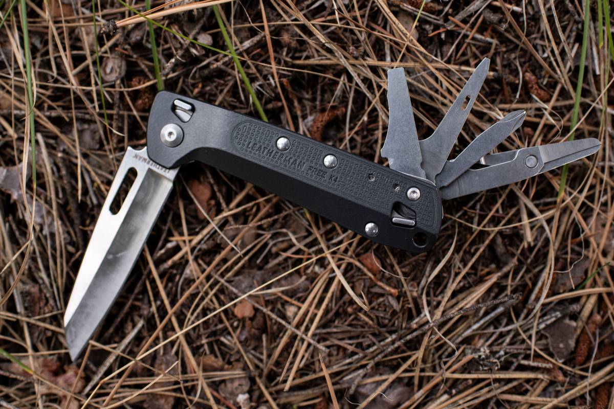 Your Guide For How to Close a Pocket Knife | GearJunkie