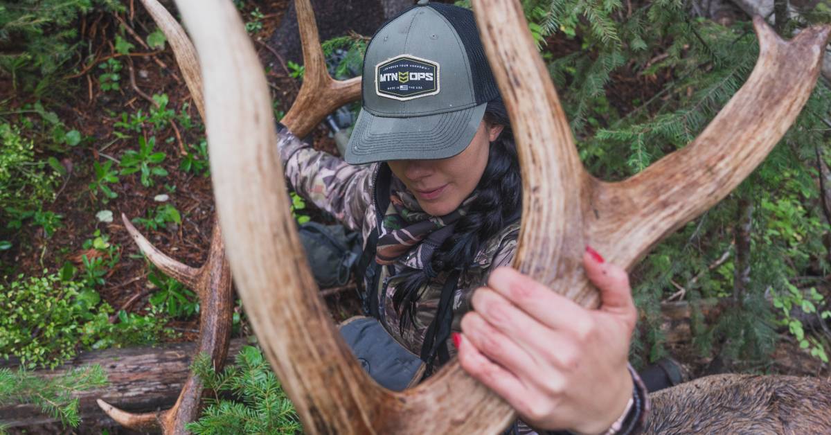 5 Sportswomen Changing the Face of Hunting | GearJunkie