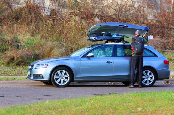 Thule Launches Vector M and Alpine Rooftop Cargo Boxes | GearJunkie