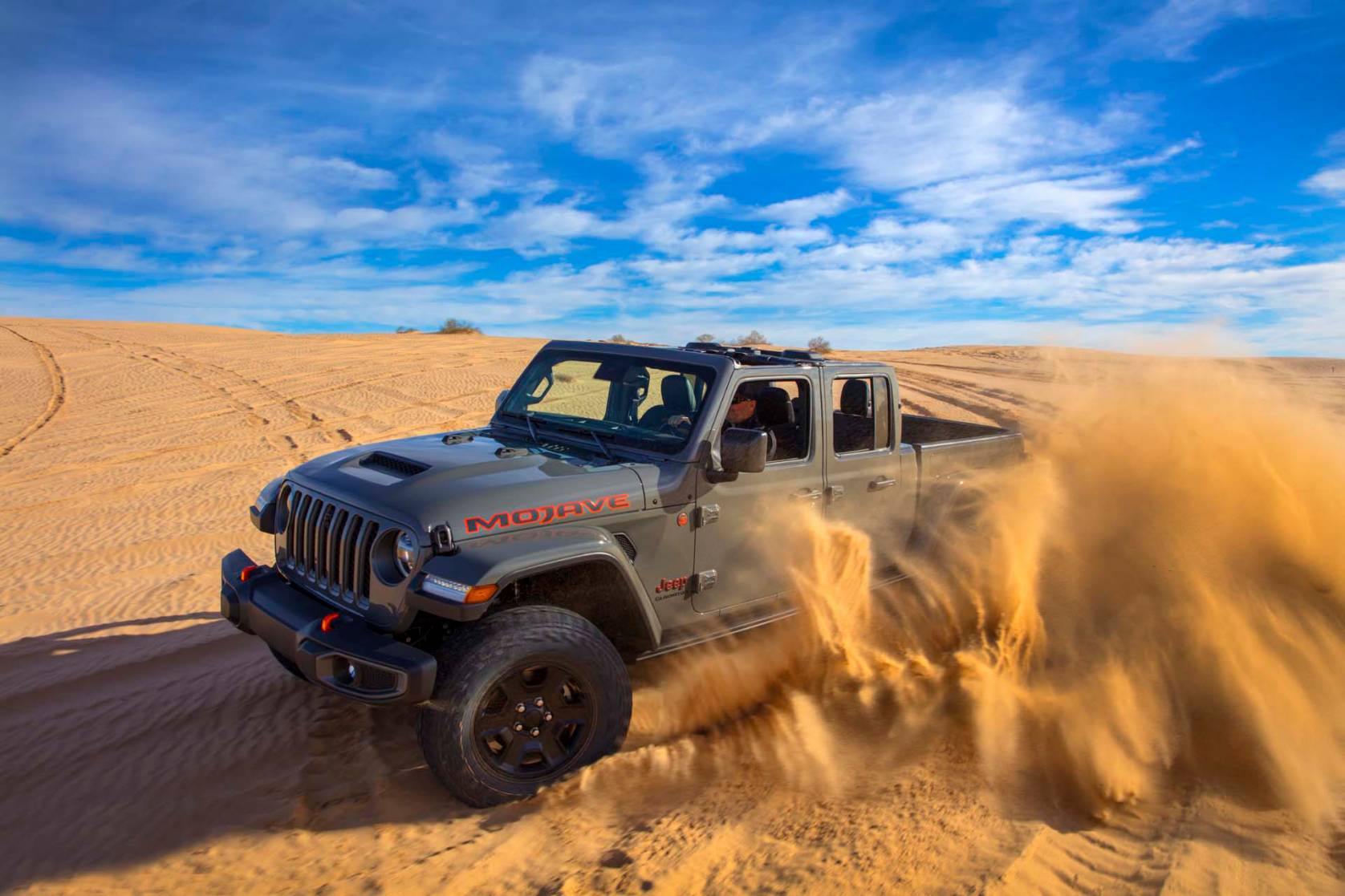 Jeep Unveils 'Desert Rated' Gladiator Mojave to Take On Ford Raptor