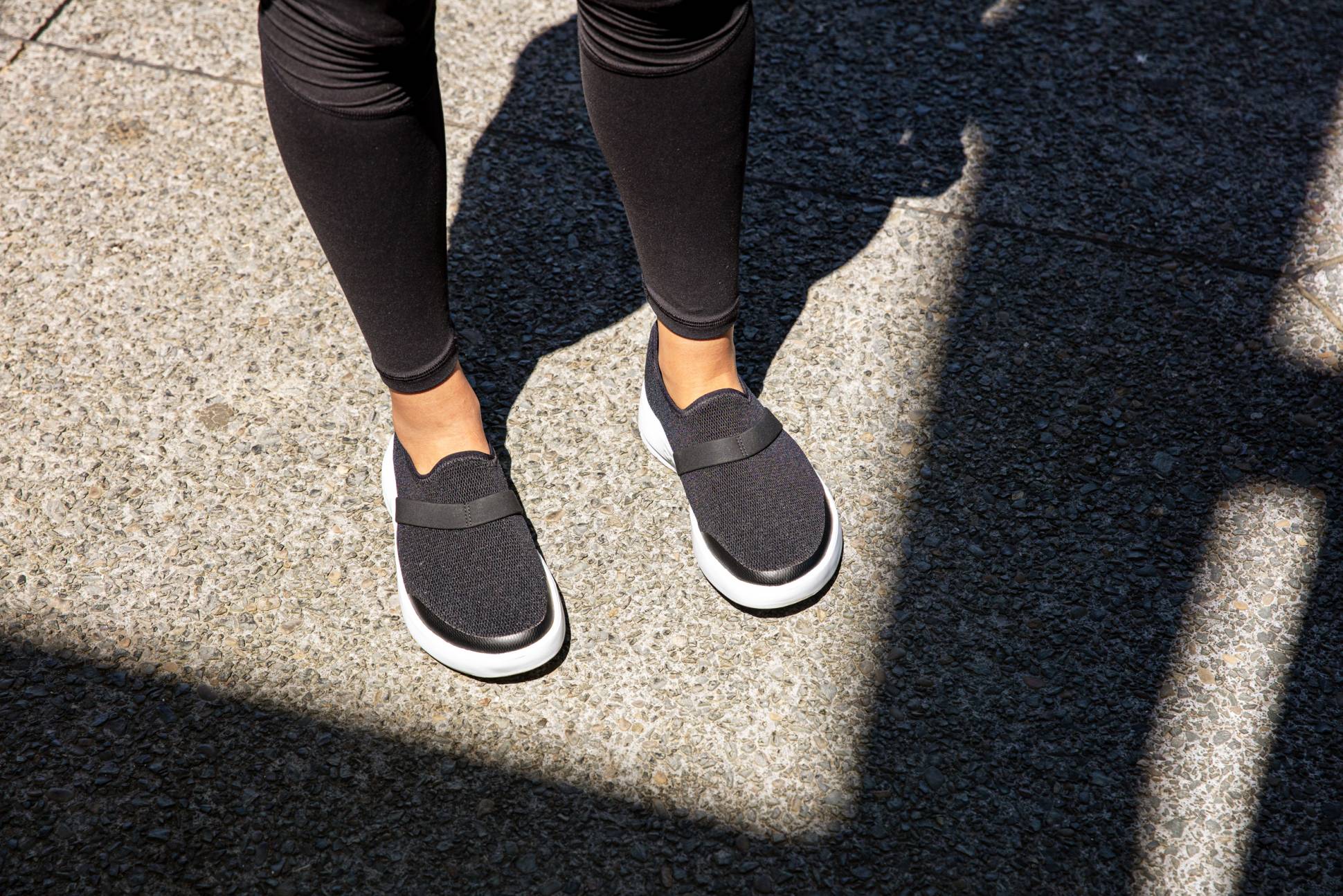 Free Gear Fridays: OOFOS Recovery Footwear Giveaway | GearJunkie