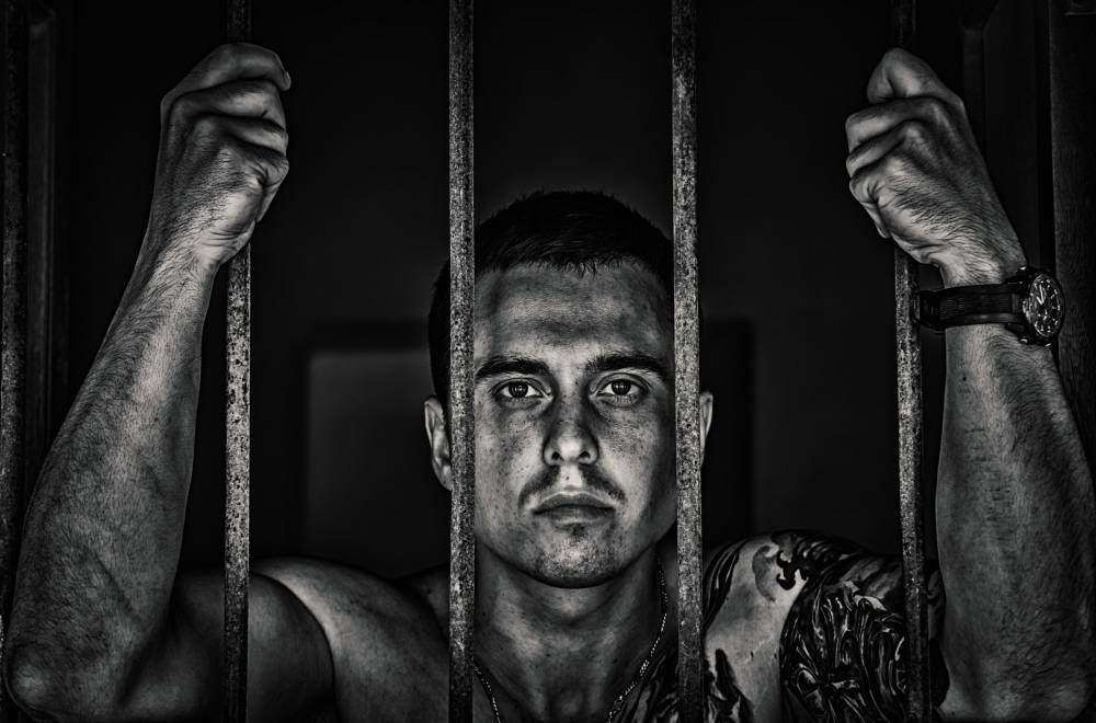 Quarantine Fitness: 'Prison-Style' Exercises You Can Do Anywhere ...