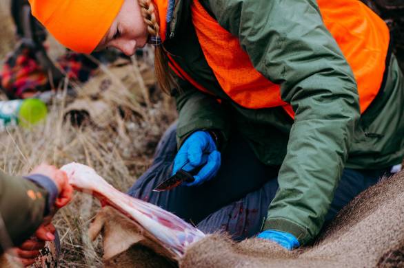5 Steps to Field Dressing a Deer | GearJunkie