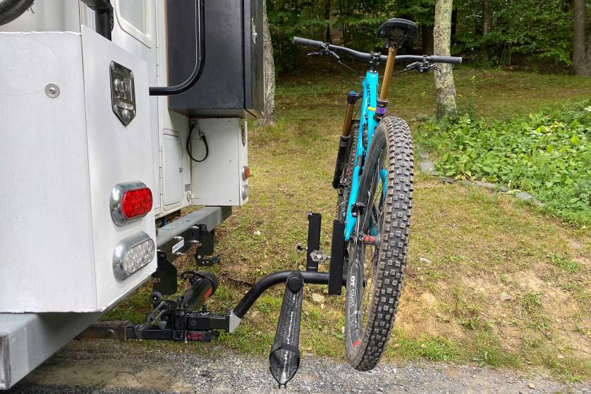Dovetail Ferst Hitch Mount Bike Rack: Simple, Light, Secure | GearJunkie