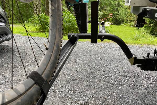 Dovetail Ferst Hitch Mount Bike Rack: Simple, Light, Secure | GearJunkie