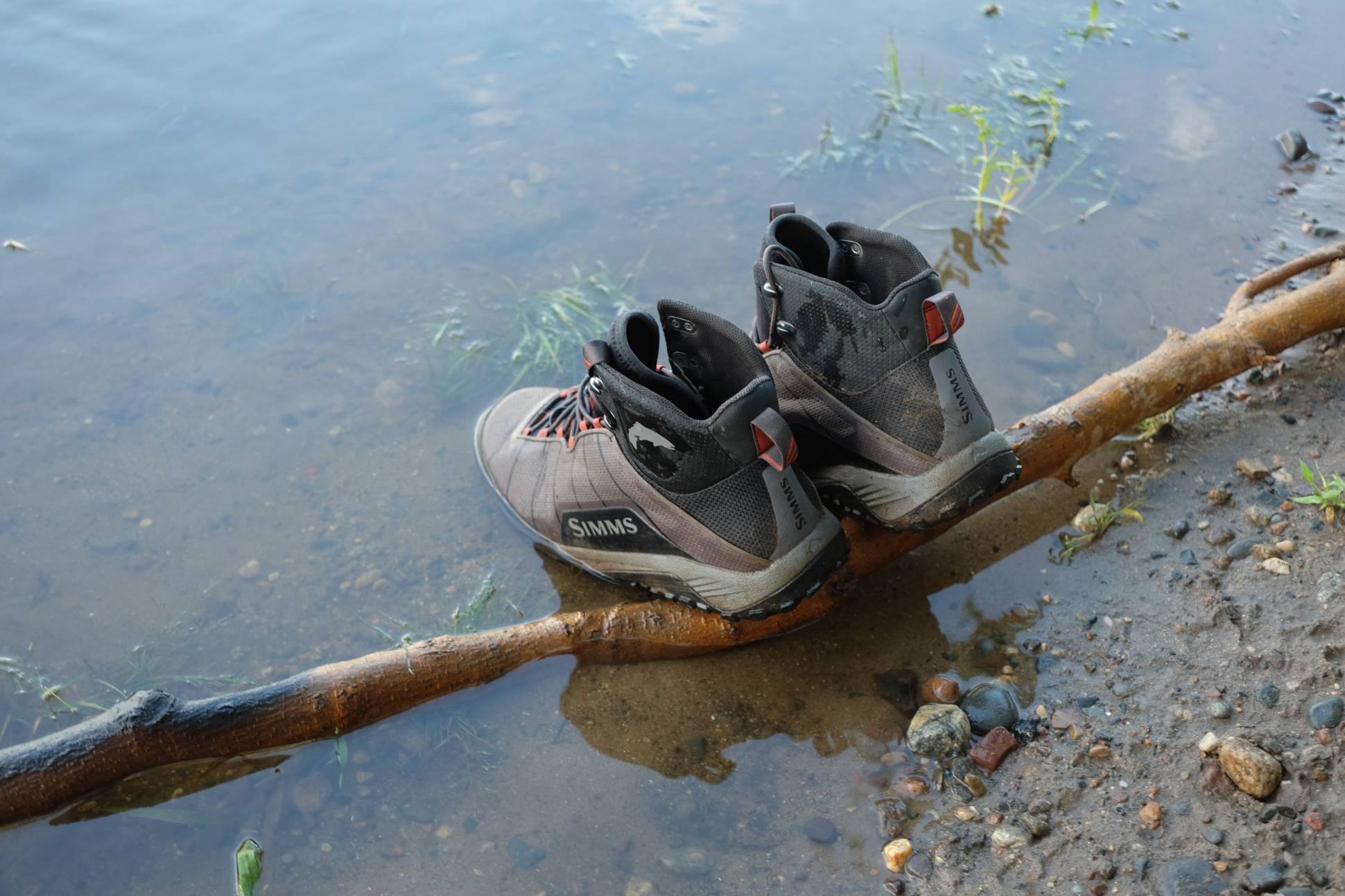 Simms Flyweight Boots: Hiking Efficiency Meets Fly Fishing Footwear ...