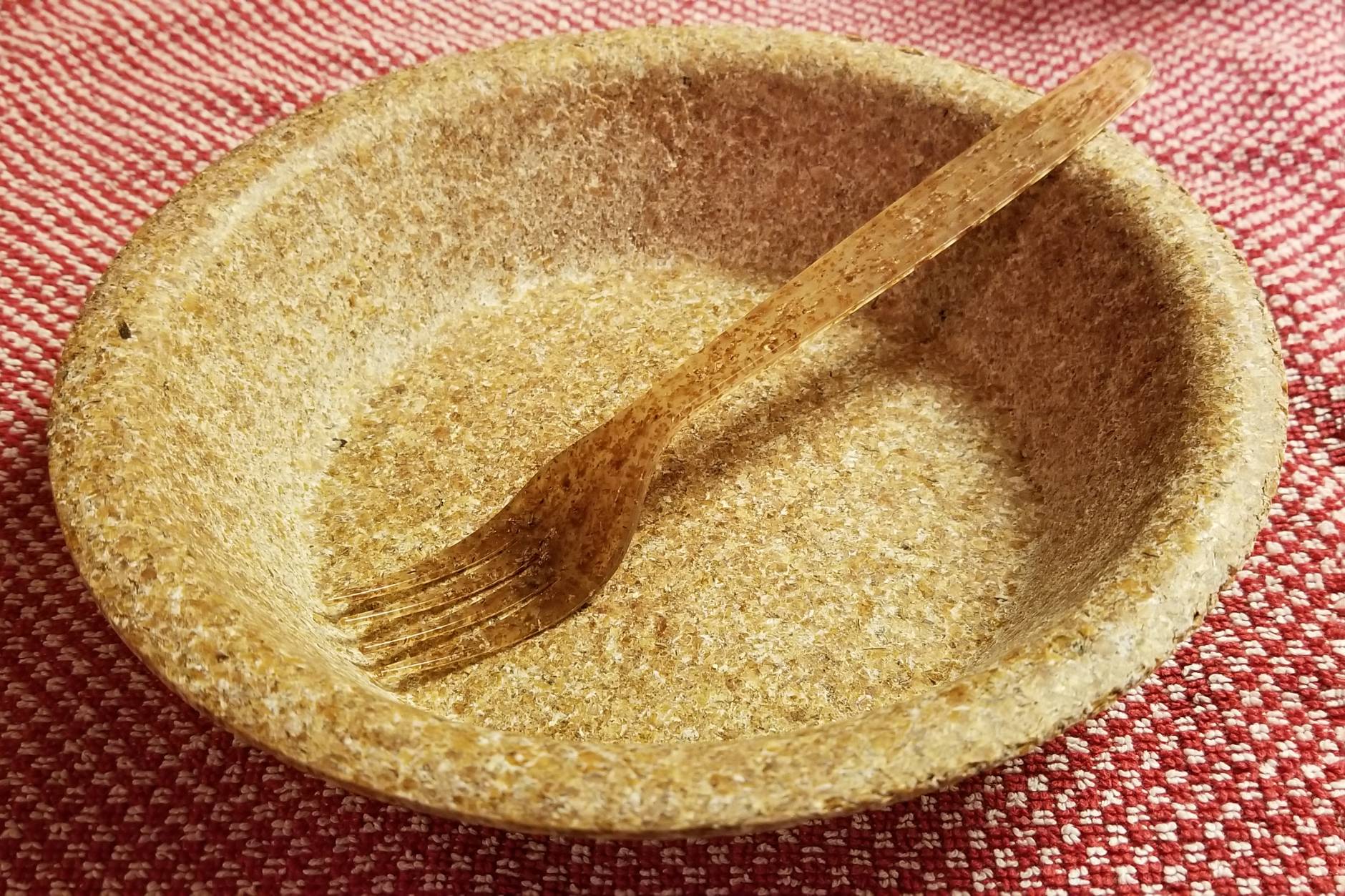 Camp Bowls You Can Eat: Edible Wheat Bran Dinnerware Review | GearJunkie