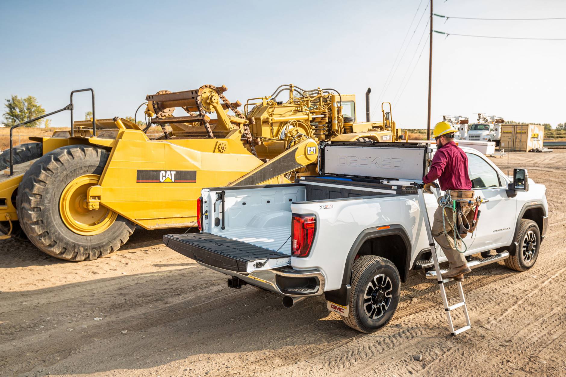 Ladder in a Toolbox: DECKED Modernizes Truck Bed Mainstay | GearJunkie