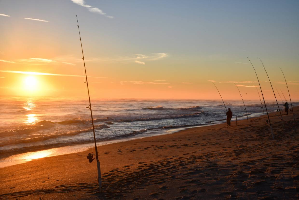 How to Put Together a Surf Fishing Kit | GearJunkie