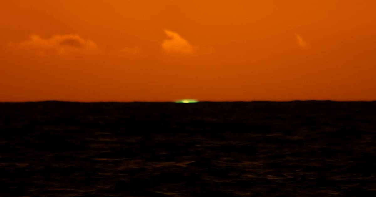 Outdoor Adventuring: How to See the Elusive 'Green Flash' | GearJunkie
