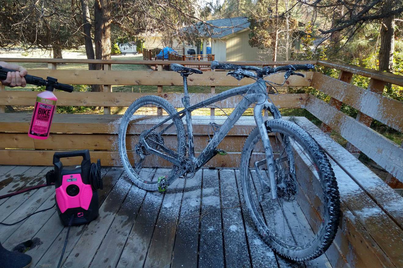 MTB Washing Machine: Muc-Off Bicycle Pressure Washer Review | GearJunkie