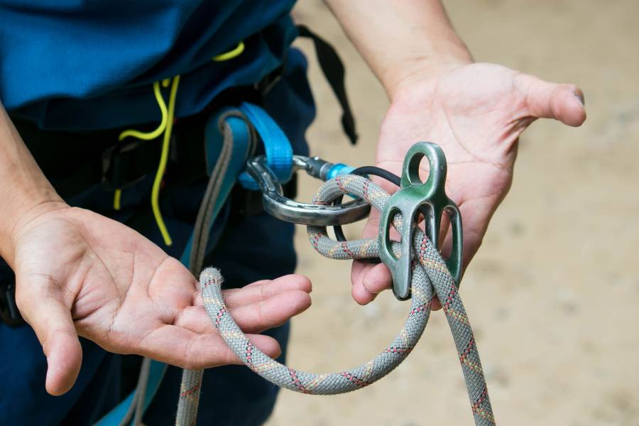 Climbing Explainer: Belaying for Top Roping vs. Leading | GearJunkie