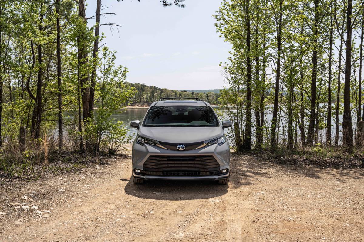 Mini Van Life: 5 Best Family-Haulers for Life on the Road | GearJunkie