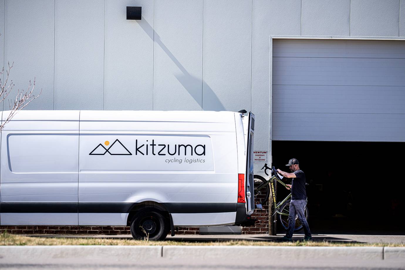 No Assembly Required: Ventum Delivers Custom Carbon Bikes to Your Door ...