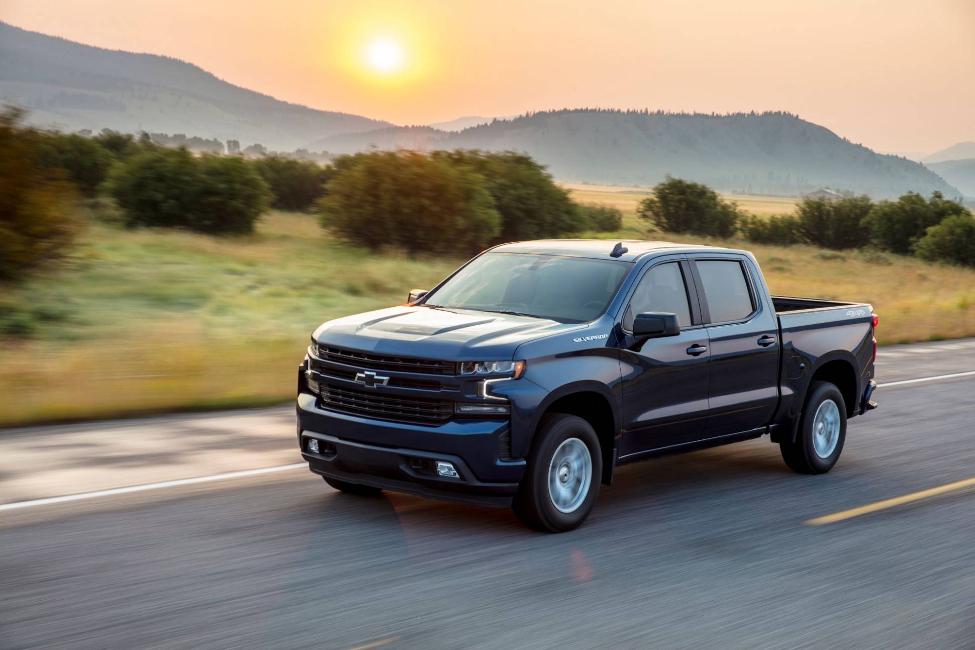 New all-electric Silverado Comes with Four-Wheel Steering | GearJunkie