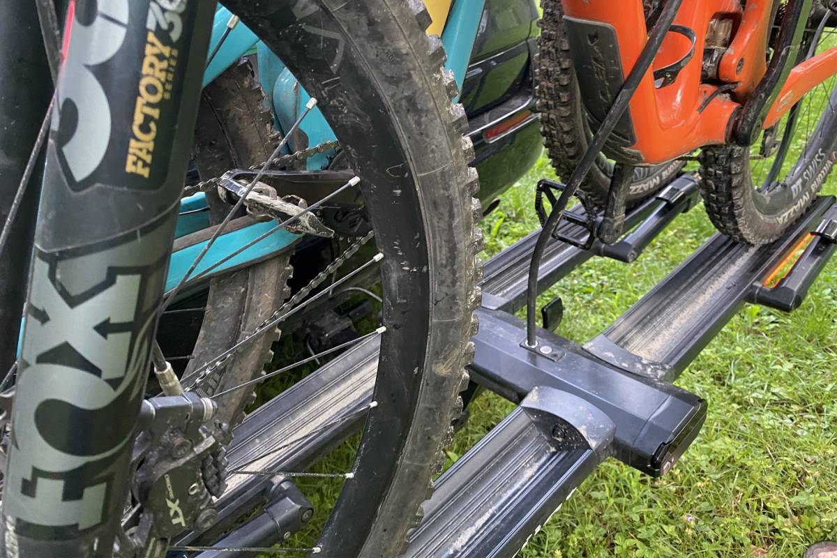 Küat’s Piston Pro X Hitch Bike Rack Is One-Hand Operable, Extra Safe ...