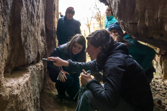 Flash Foxy Debuts AMGA-Led Courses for Genderqueer and Female Climbers ...