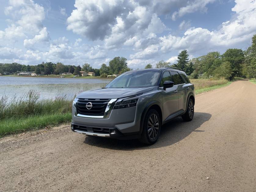 2022 Nissan Pathfinder Review: All Utility, Little Fun | GearJunkie
