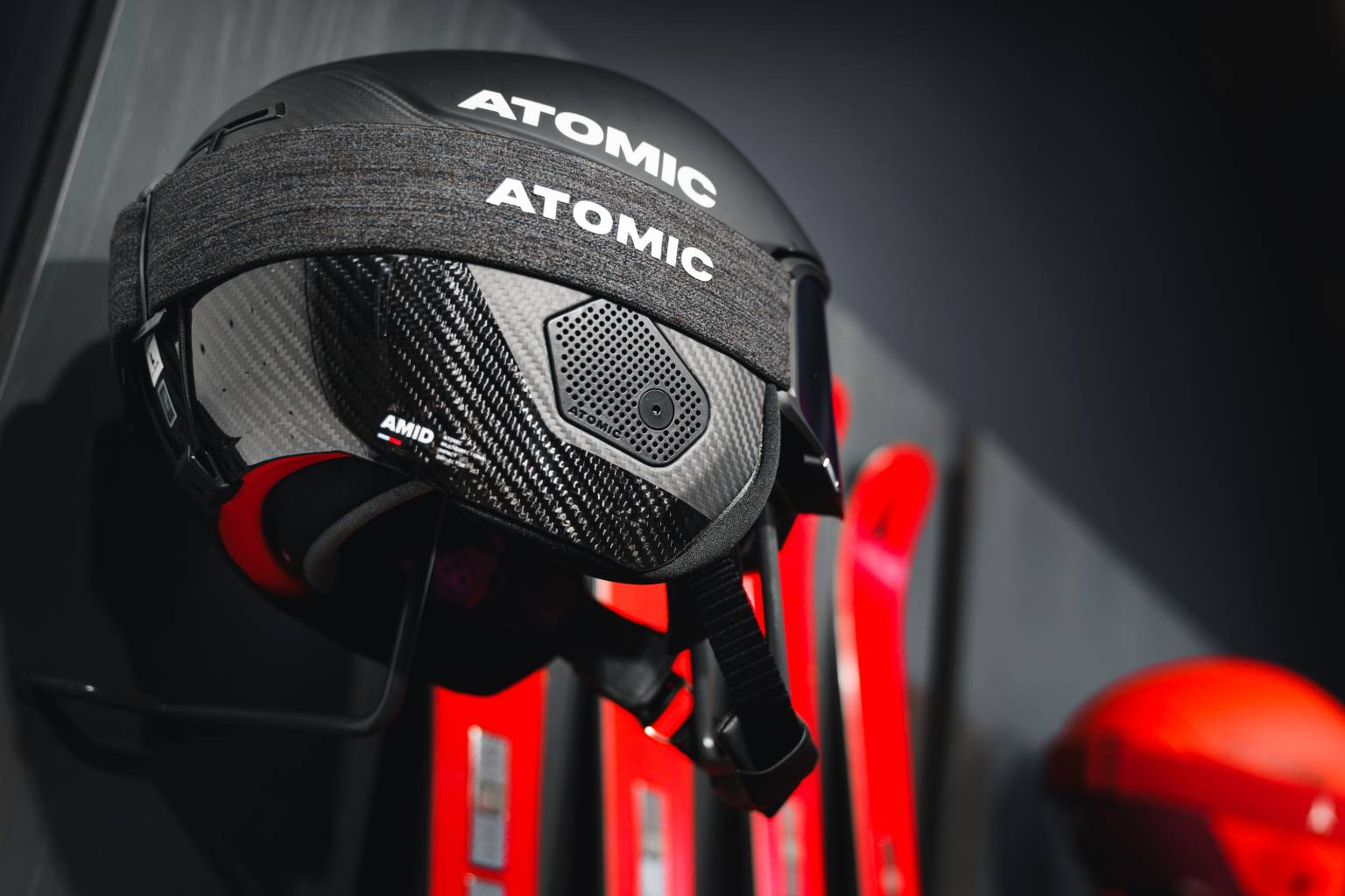 Atomic Redster CTD Review: First Helmet That Records Impacts, Tells You ...