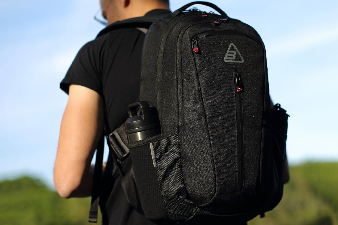 'The Perfect Dad Pack': Beau Industries R1 Parenting Backpack Review ...