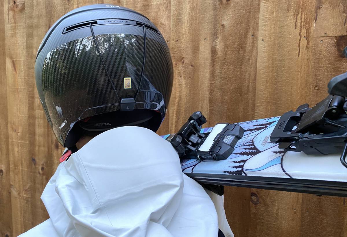 Atomic Redster CTD Review: First Helmet That Records Impacts, Tells You ...